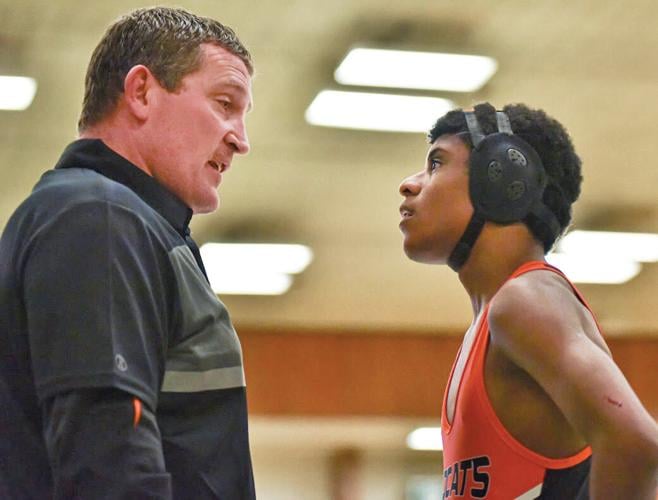 Wrestling: Verona duo finishes top four at Ithaca/Weston Invite ...