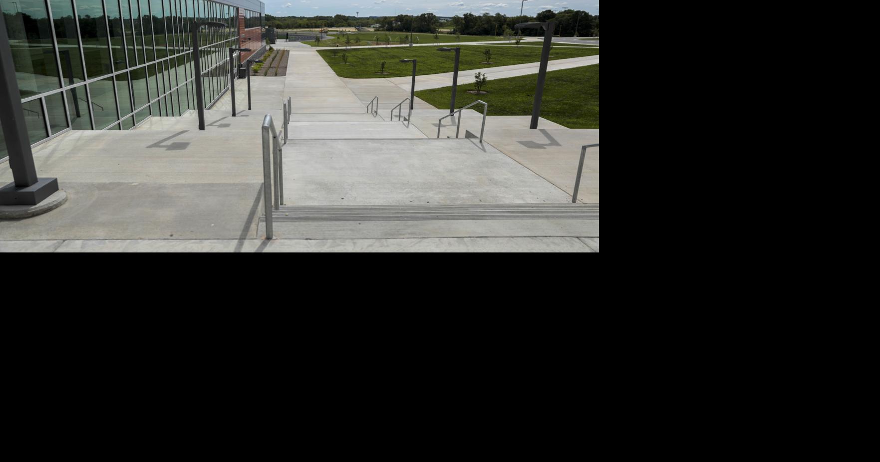 VAHS becomes first high school winner for ‘Build America Merit award ...
