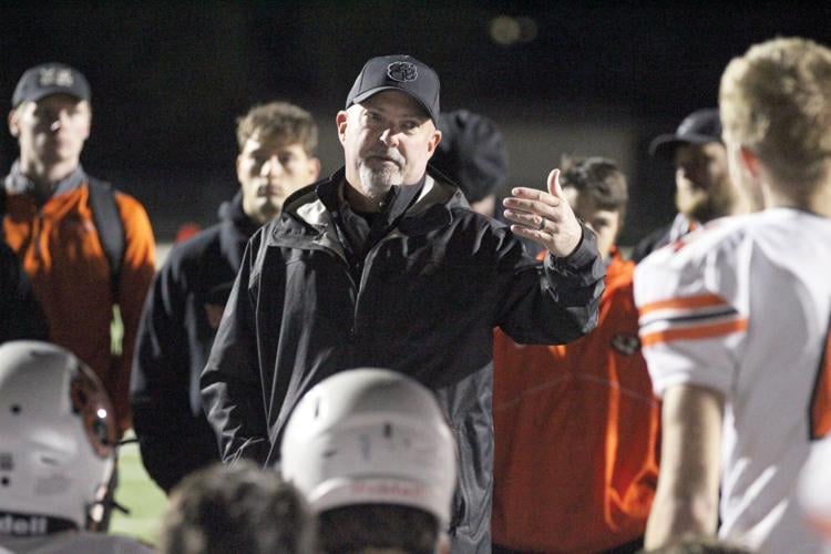 Football: Dave Richardson coaches in final game as Verona falls to Fond ...