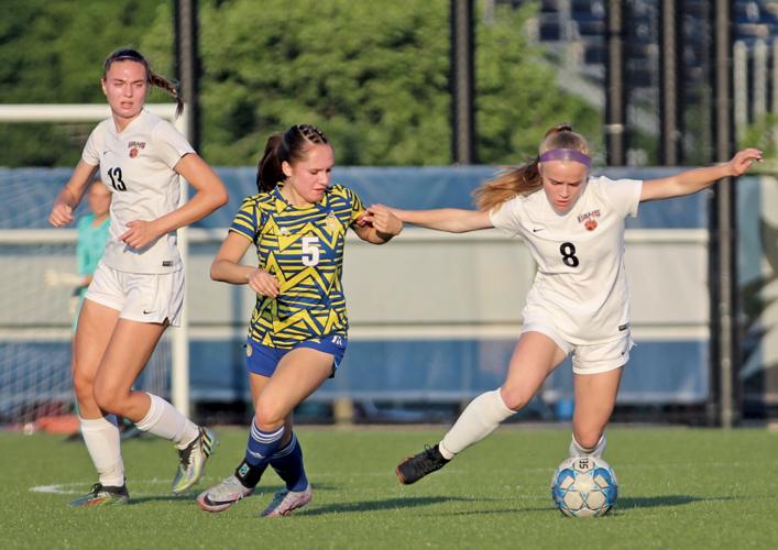 Photos: Verona vs. Madison West WIAA Division 1 Sectional Semifinal | | veronapress.com