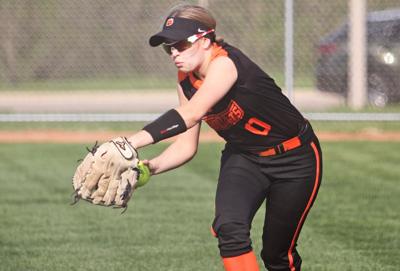 Softball: Taylor Peterson helps Verona edge Middleton to win regional ...