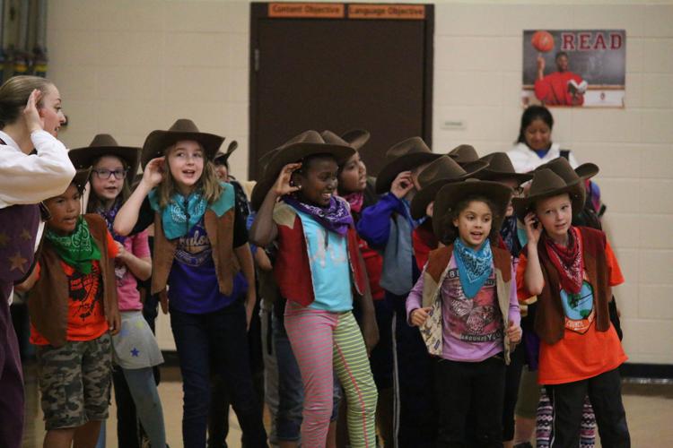 Opera for the Young performs at Sugar Creek | Education | veronapress.com