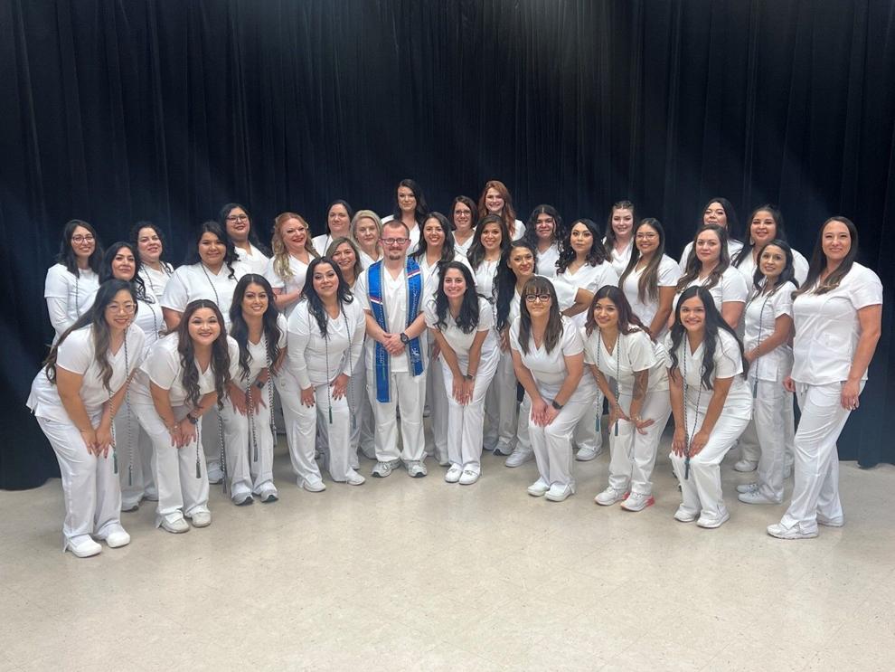 Vc Recognizes 35 Associate Degree Nursing Program Graduates At Pinning