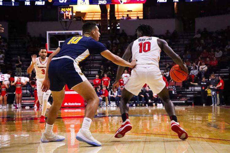 Gallery: Redbird men's basketball moves 2-0 in MVC after win over ...