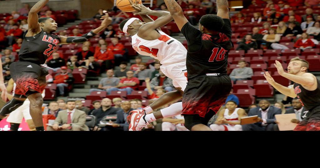 Meet the 2017-2018 basketball Redbirds | Sports | videtteonline.com