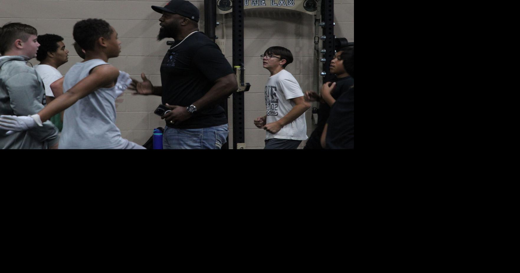 Athlete Terrell Washington hosts training camp for Bloomington athletes ...