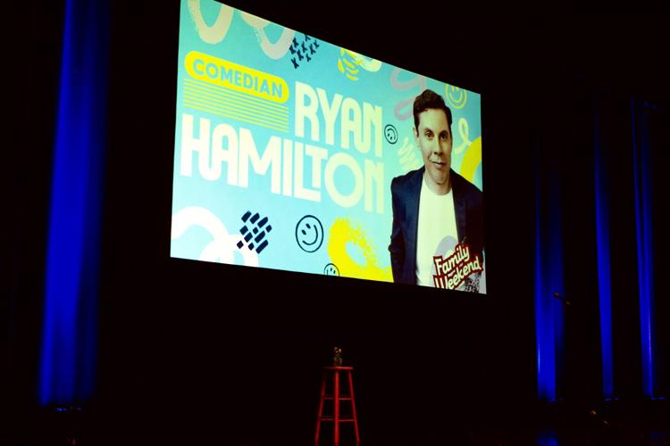 Comedian Ryan Hamilton humors the crowd at Illinois State University ...