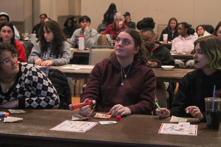 Gallery: Bingo & Wings Event | Multimedia | videtteonline.com