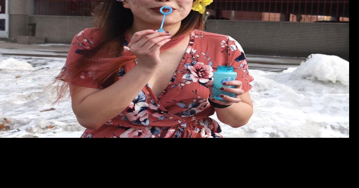 Goodbye mittens, hello cargo shorts: students look forward to the ...