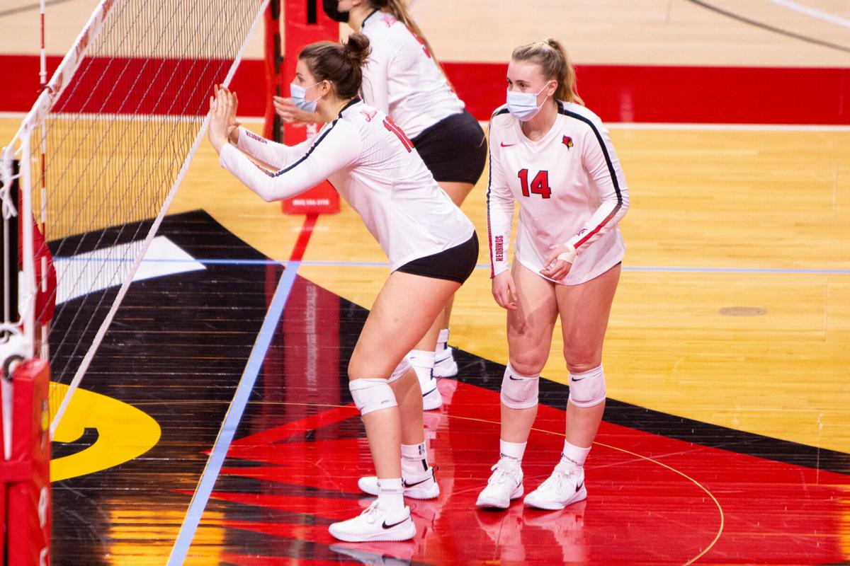 Gallery: Illinois State volleyball team sweeps Bradley in first home ...