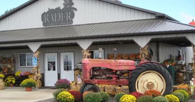 ISU students embrace autumn at Rader Family Farms | Arts Life ...