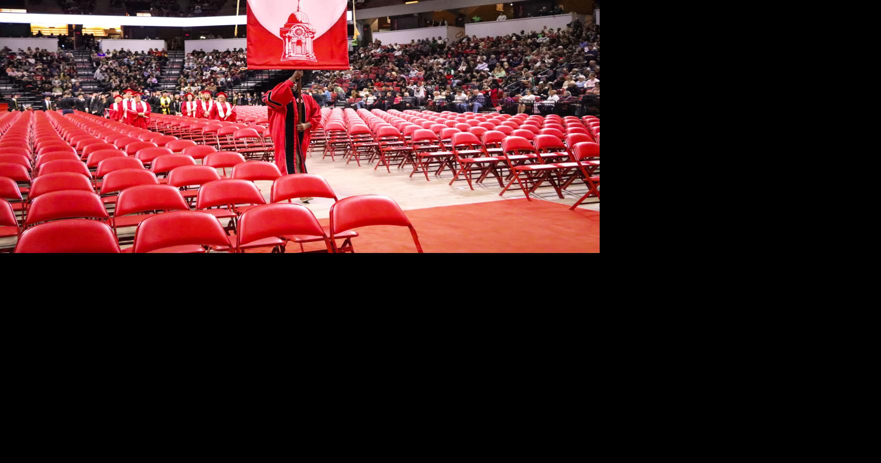 Gallery : Illinois State hosts its Winter Commencement to honor 2023 ...