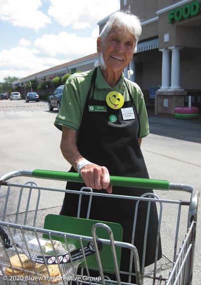 Publix bagger, 87, shows no signs of slowing down | Archives ...