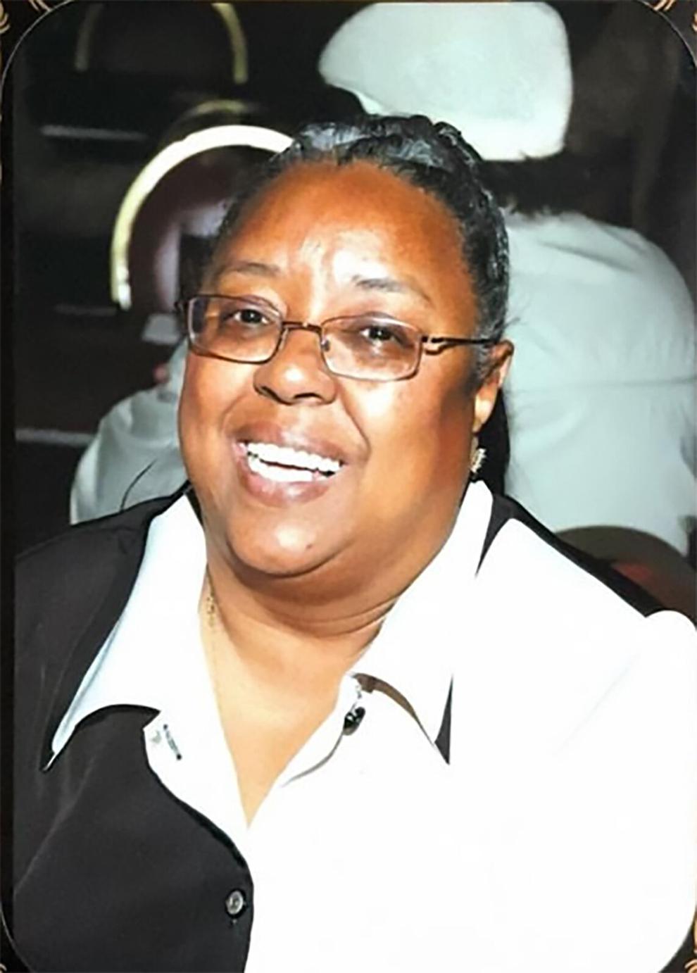 Manu Davis | Obituaries | virginislandsdailynews.com