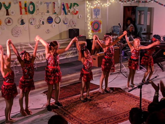 St. John students spread holiday cheer | News | virginislandsdailynews.com