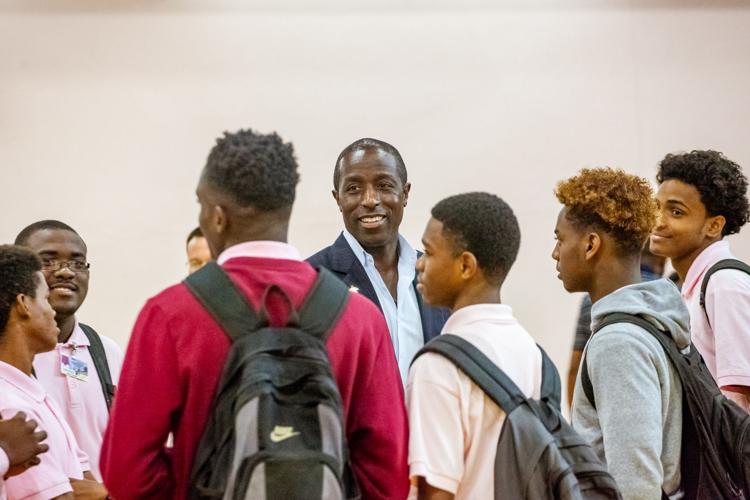 V.I.'s Milt Newton gives message of resiliency | Sports ...