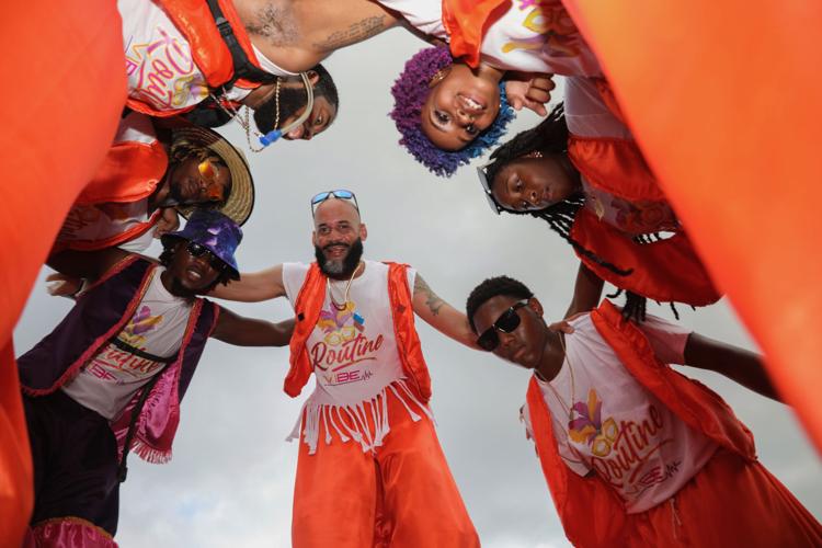 Hundreds enjoy August Festival parade | News | virginislandsdailynews.com