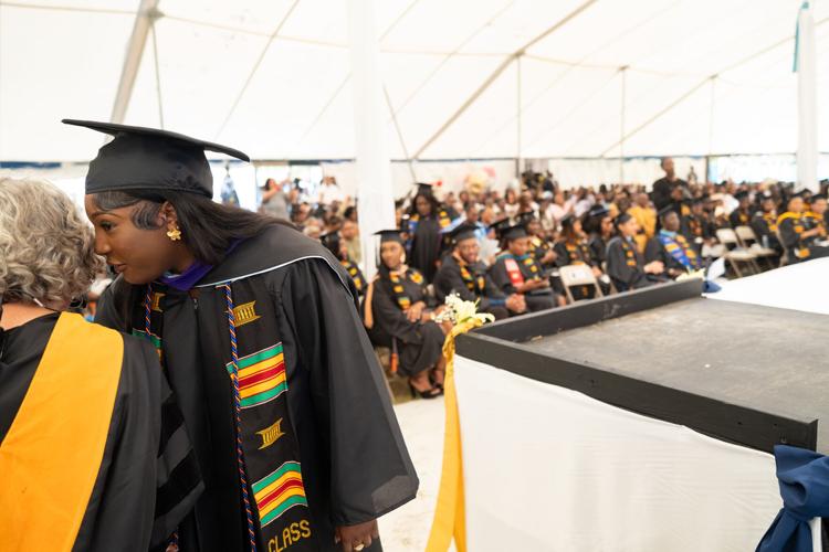 In photos: UVI Commencement | News | virginislandsdailynews.com