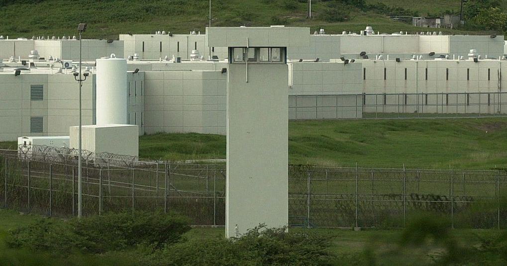 Corrections officers’ pay focus of court hearing | Local News ...
