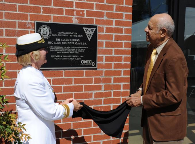 Alton Adams Sr. represented in nation's newest Smithsonian museum ...