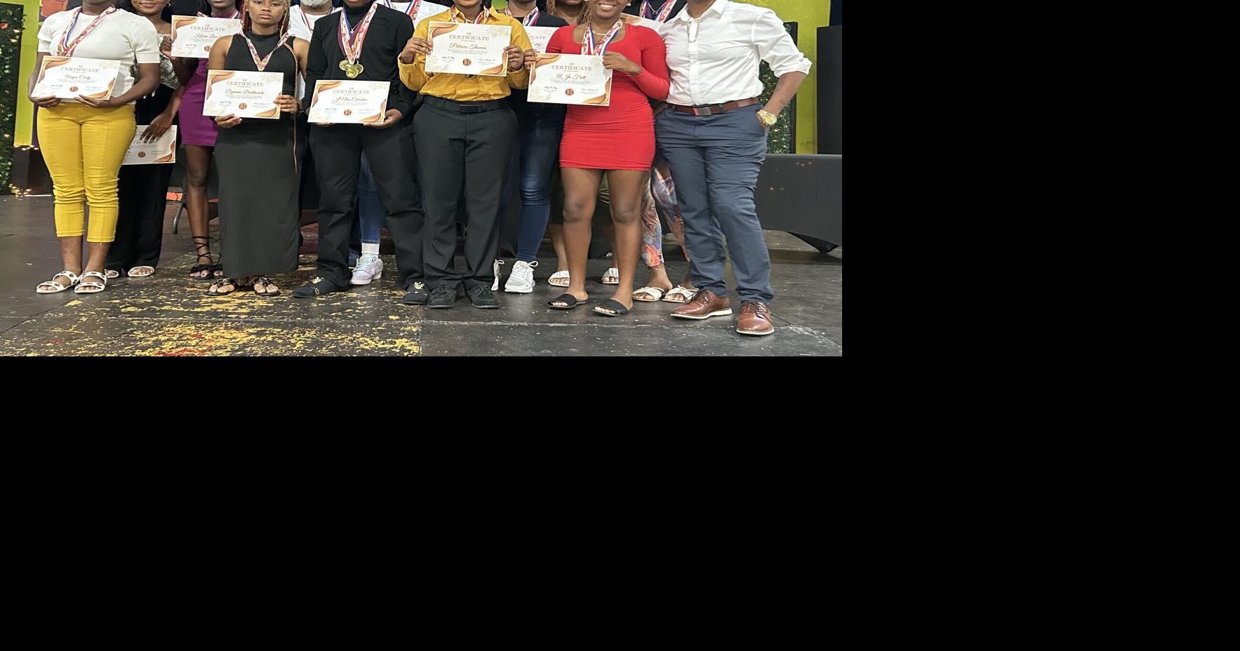 Lady Rays territorial champs | Sports | virginislandsdailynews.com