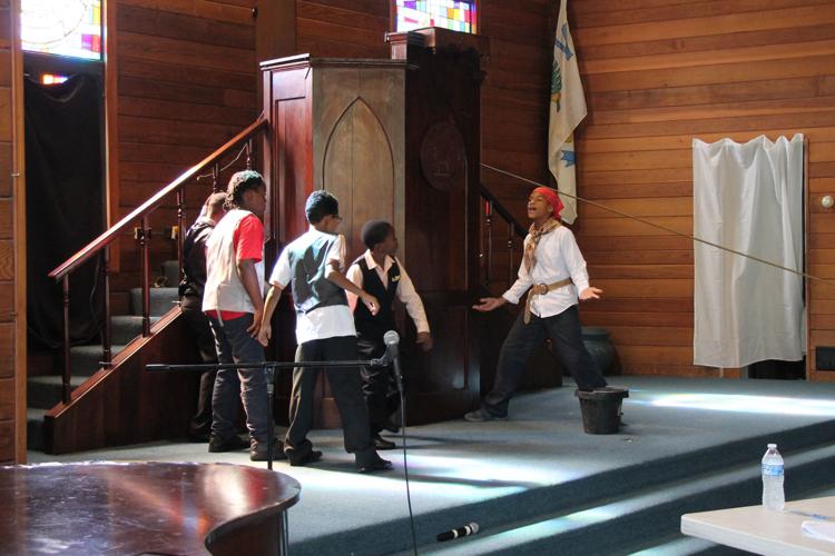 Students bring the Bard to life | News | virginislandsdailynews.com