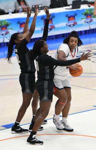 No. 9 Arizona needs buzzer beater to best rebuilding Vanderbilt ...