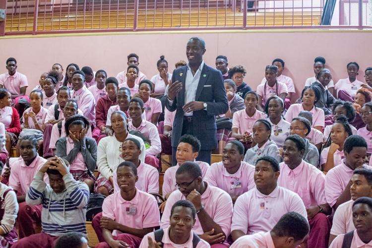V.I.'s Milt Newton gives message of resiliency | Sports ...