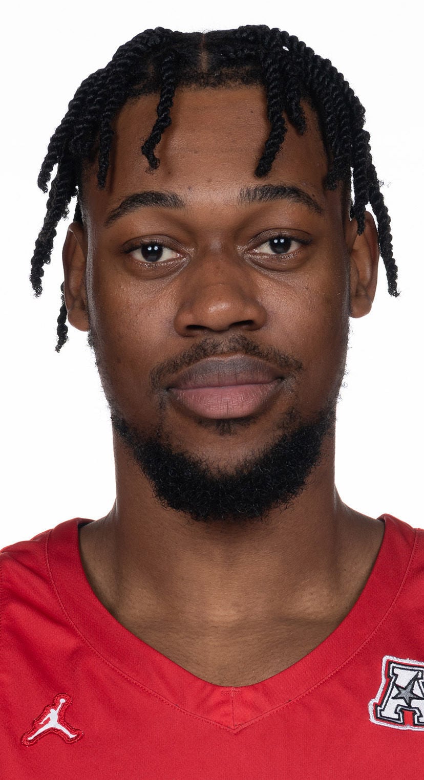 No longer riding the bench: Roberts ready to help Cougars get back to ...