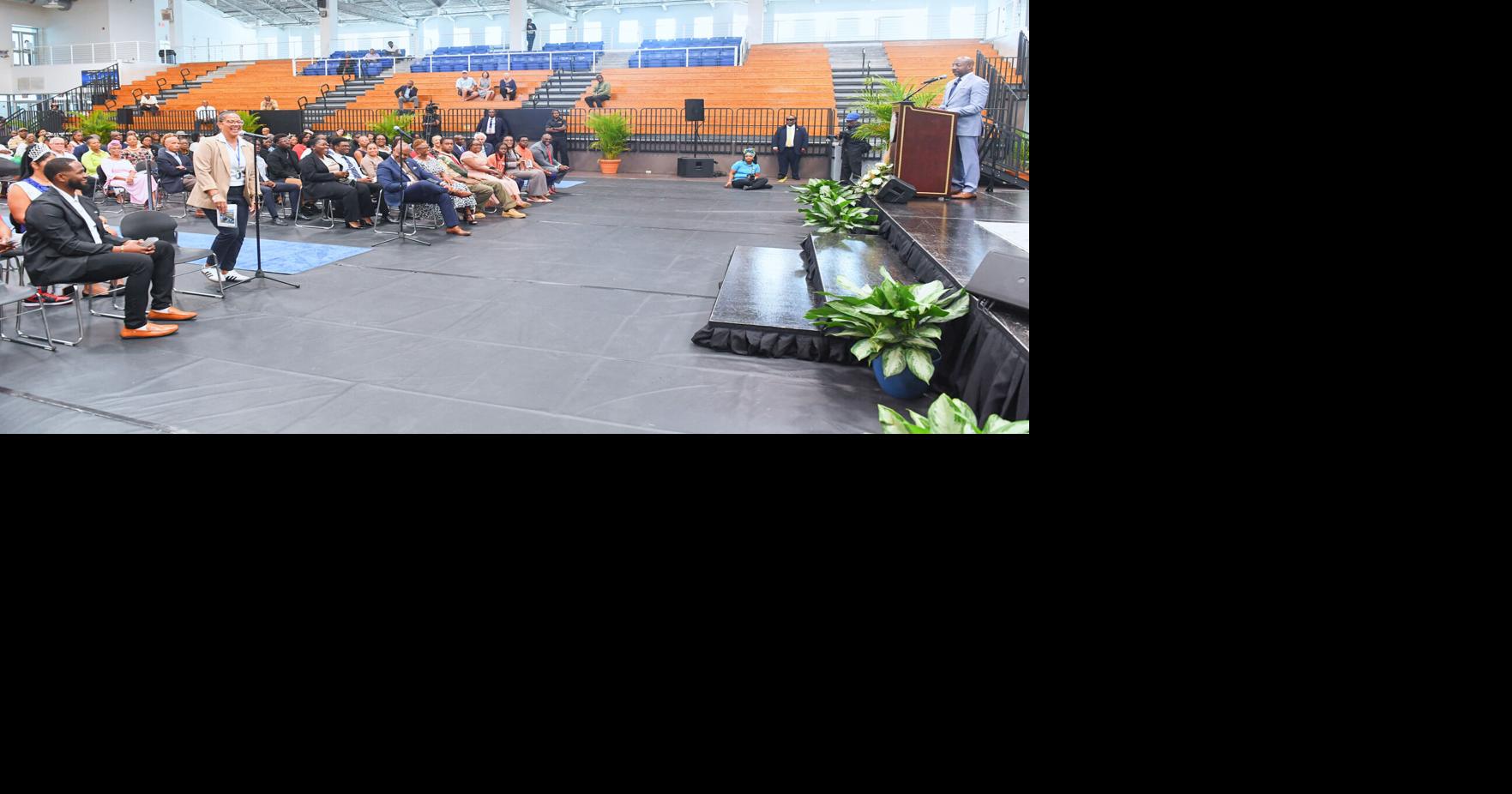 Senator Warnock delivers powerful speech at UVI event | News ...