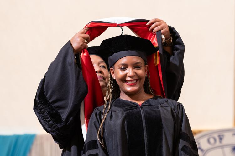 In photos: UVI Commencement | News | virginislandsdailynews.com