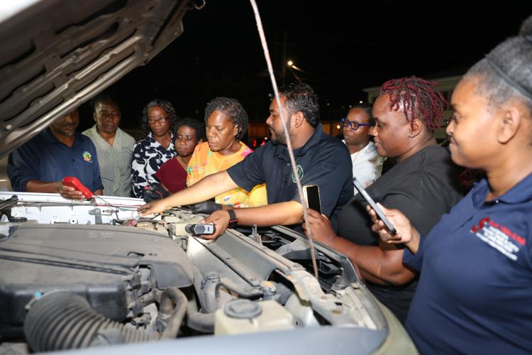 Instructor touts 'awesome response' from mechanics course for women ...