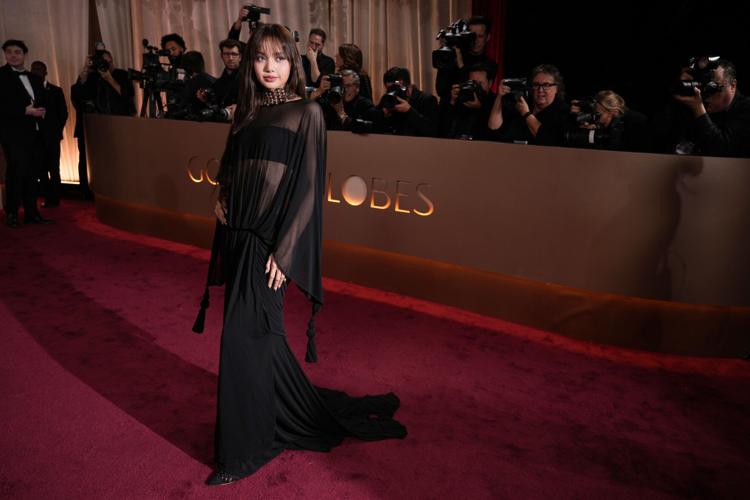 Celebrities embrace black and old Hollywood glamour for Golden Globes ...