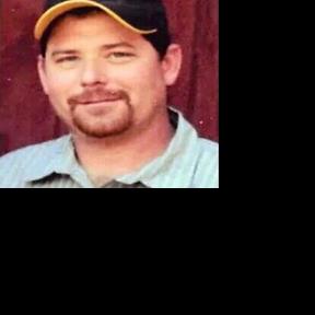 Authorities continue to look for the person who killed a hunter in ...