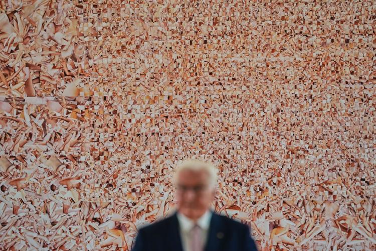 Pop-up art show takes over German president's residence before ...