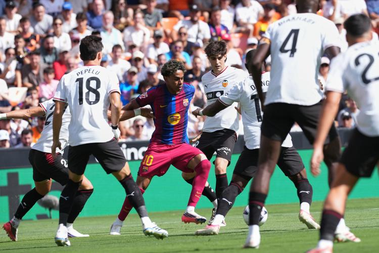 Yamal scores twice as Barcelona wins 4th straight game in La Liga ...