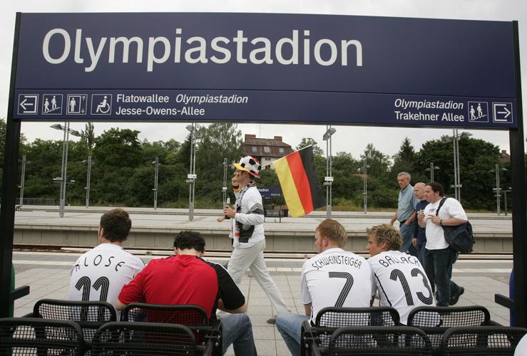 World Cup transit sticker shock hits fans with tickets to matches in ...