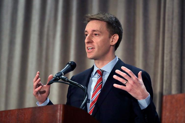 Switching sides: Eric Greitens and Chris Koster stray from party lines ...
