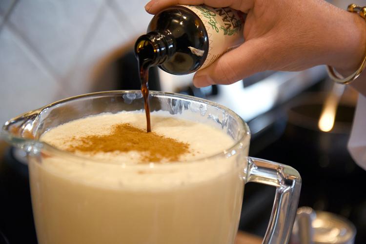 Smells like home: Columbians share their favorite holiday family ...