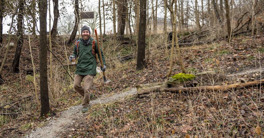 Meet the people defending mid-Missouri from invasive plants | News ...