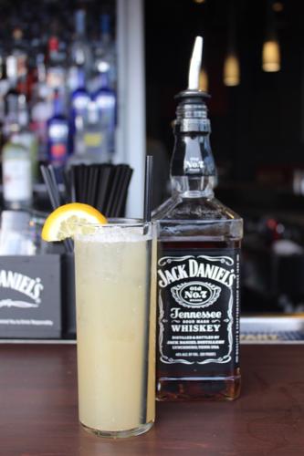 Four cocktails to enjoy during the Super Bowl | Food & Drink | Vox Magazine