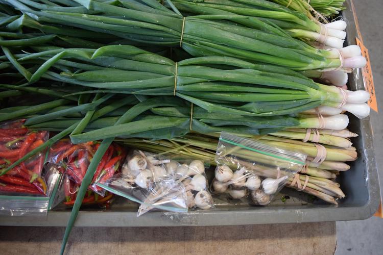 Up clove and personal: Missouri garlic experts explain the fall-planted ...