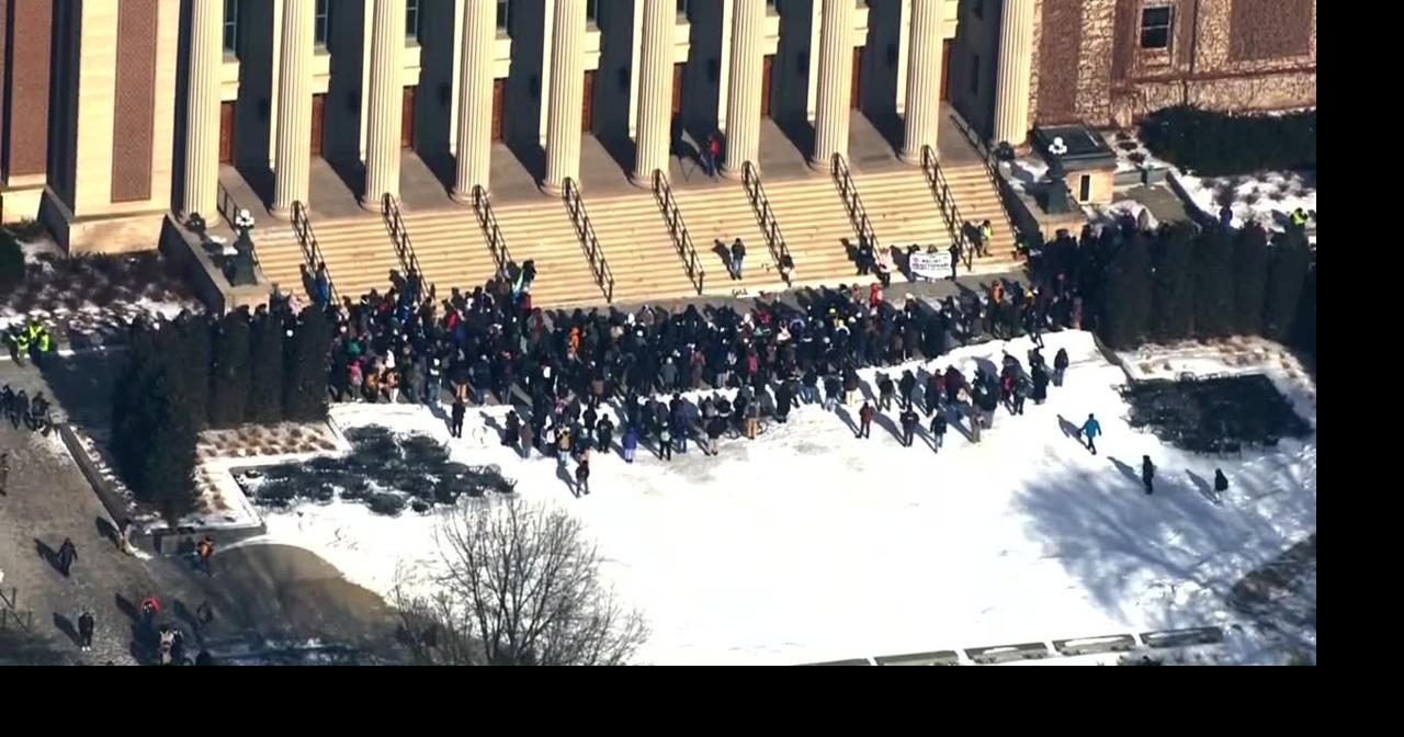 University of Minnesota students protest federal agents in Minneapolis ...