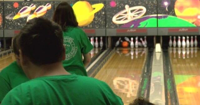 Special Olympics bowling tournament held in Decatur | News | waaytv.com