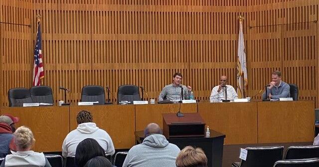 Decatur city councilman wants stronger police presence at all meetings ...