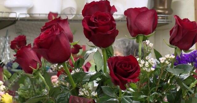 Local flower shops working overtime for Valentine's Day | News | waaytv.com