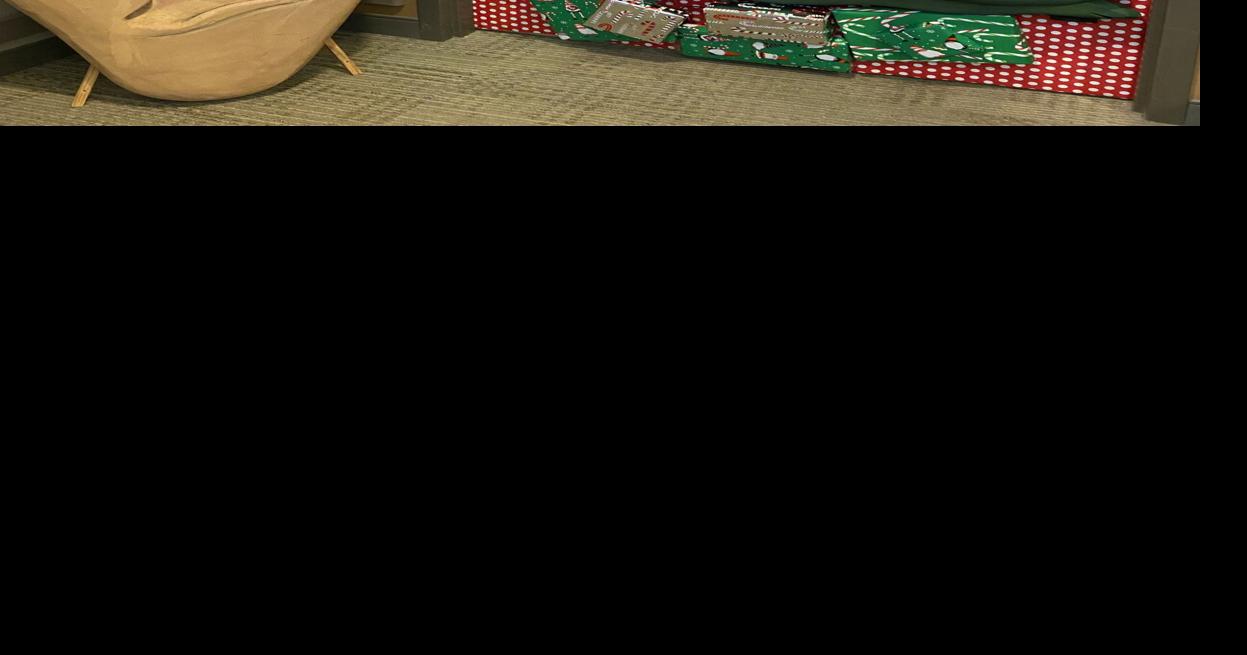 Huntsville VA clinic spreads Christmas cheer | News | waaytv.com