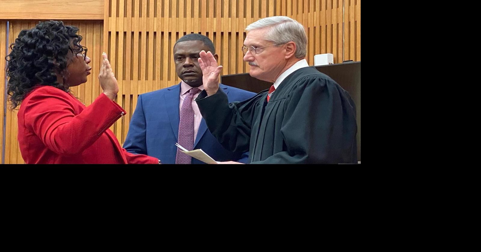 New Decatur city judge sworn in Monday | News | waaytv.com