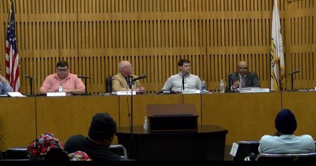 Councilman asks Decatur mayor to step down | News | waaytv.com