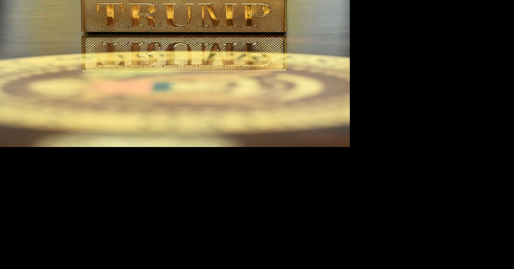 Flags, figurines and gold everywhere: Trump transforms the Oval Office ...